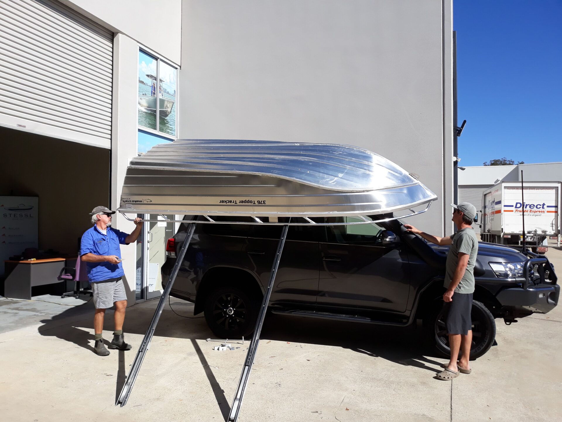 376 Topper Tracker - HULL ONLY - Makocraft