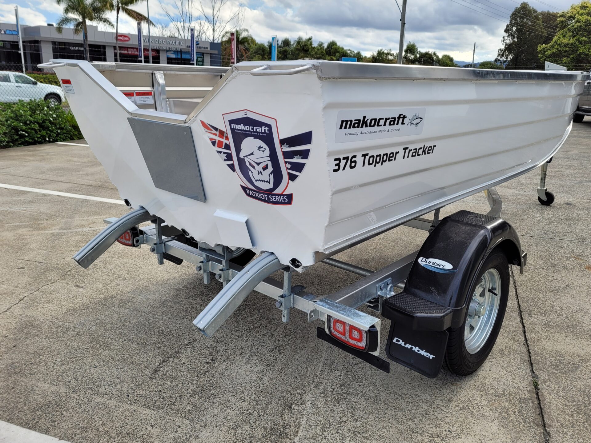 376 Topper Tracker - HULL ONLY - Makocraft